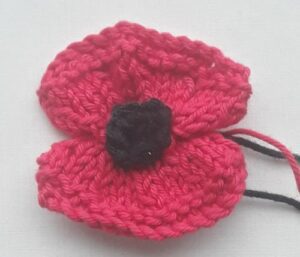Free Poppy Knitting Patterns for Remembrance Sunday | Purple Knitting